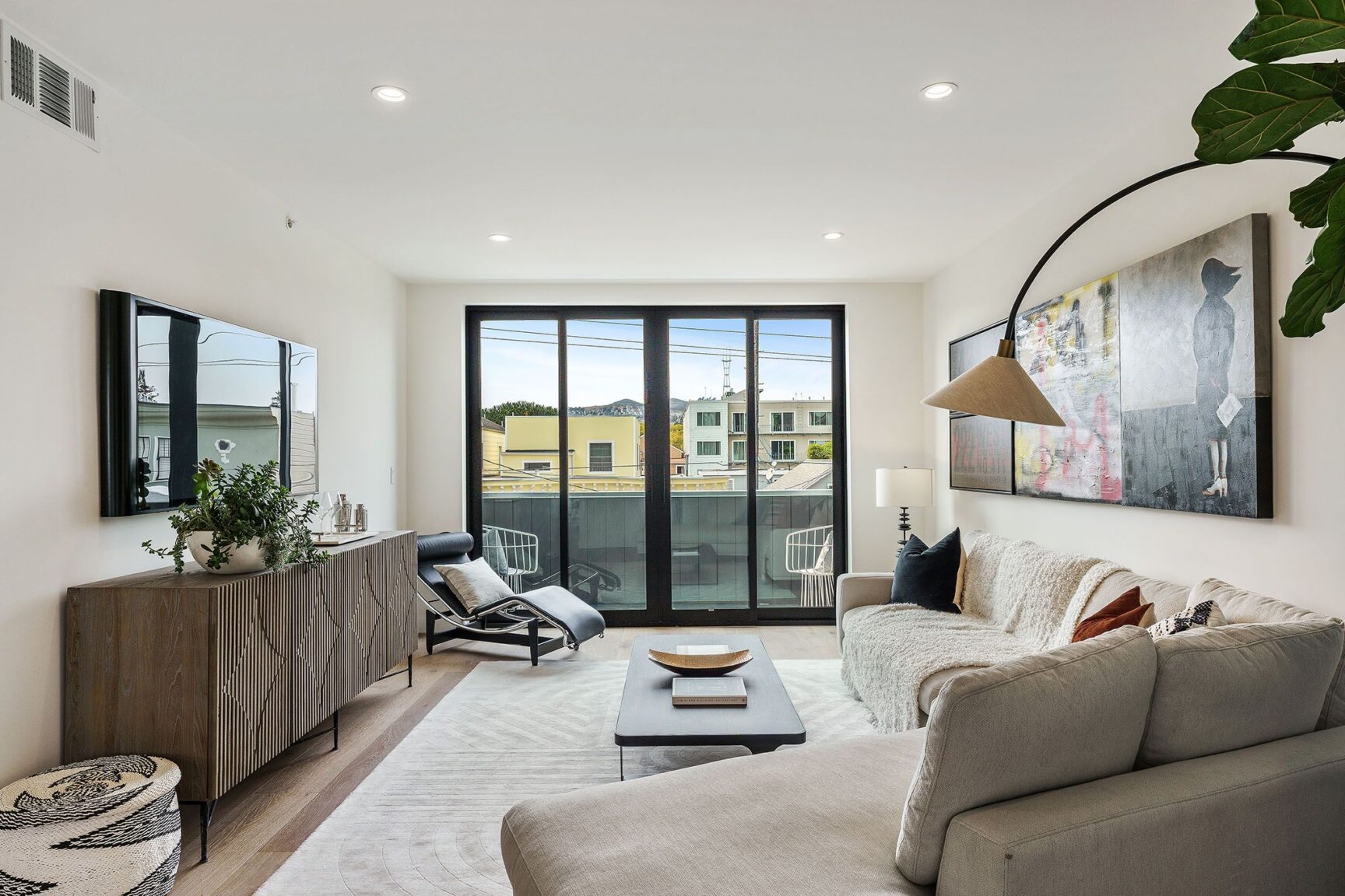 945 Treat Ave, San Francisco — studio D Home Staging